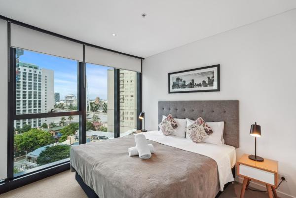 Sky Tower Urban Retreat Stylish 1br C33 - Balmoral