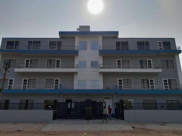 Hotel The Luxem - Gurugram