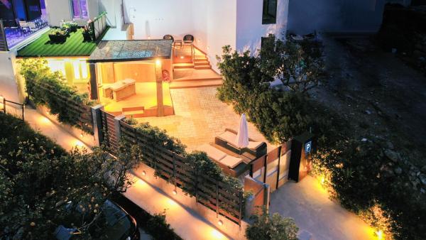 Cave Luxury House - Кисамос