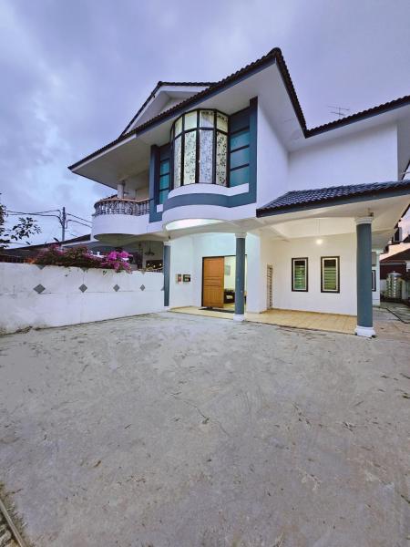 Warni Villa 197 Whole Or Room - Muar