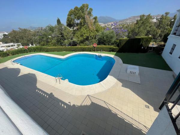 Marbella - House - Sleeps 4 - Pool - Parking - Istán