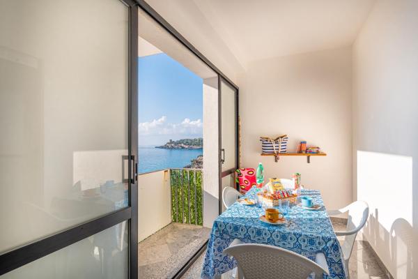 Marina Di Camerota Apt Front Sea Terrace - Happy Rentals - Marina di Camerota