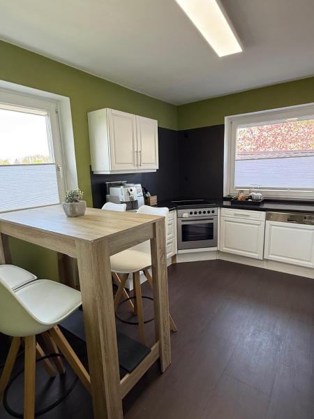 Wohnung Im Grünen Am Stadtrand, 50 M2, Eigener Garten Mit Terrasse, Eigener Eingang, Kostenloses Parken - Salzburgo
