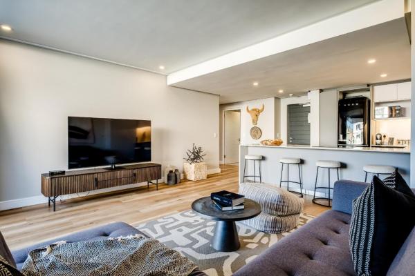 Modern Central Secure Cape Town 2bed Bantry Suite - Camps Bay