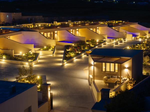 Illusion Suites - Santorini