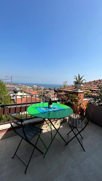 Attico In The City Center, Terrace & Stunning Lake View - Desenzano del Garda