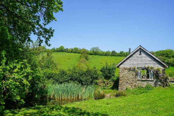 Escape To An Idyllic Countryside Couple's Retreat - Totnes