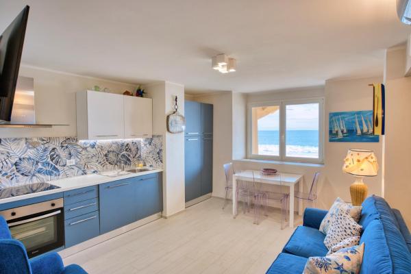 Villa Liliana - Casa Ponente - Esclusivo Con Accesso Diretto Alla Spiaggia - Noli