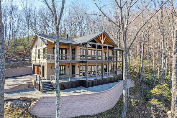 Luxury Log Cabin With Lake View - Black Mountain, NC