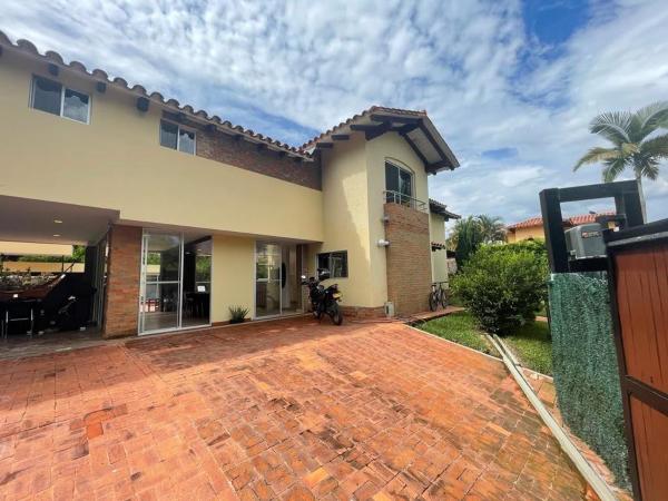 Finca Vip - Cartago, Colombie