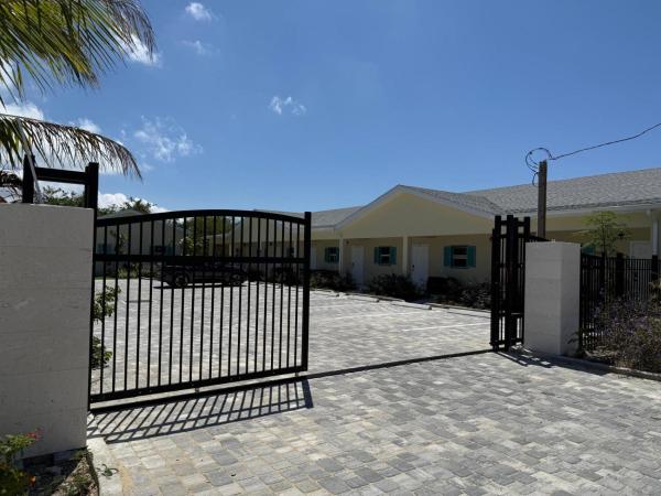 Cassia Nivas - Cayman Islands