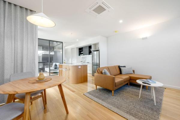 Pod Three - Luxurious 1 King Bedroom - Mount Gambier