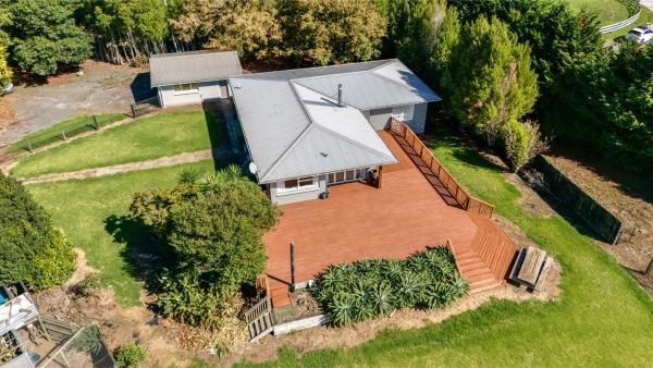 Beachview Bliss - Clarks Beach Holiday Home - Waiuku