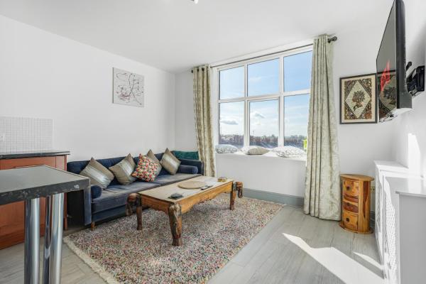 The Loft - With Skyline Views - Northampton