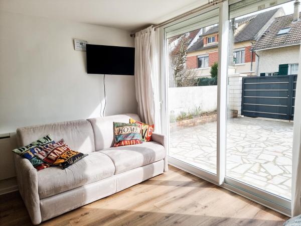 Grand Studio Lumineux Pour 4 Personnes - Marly-le-Roi