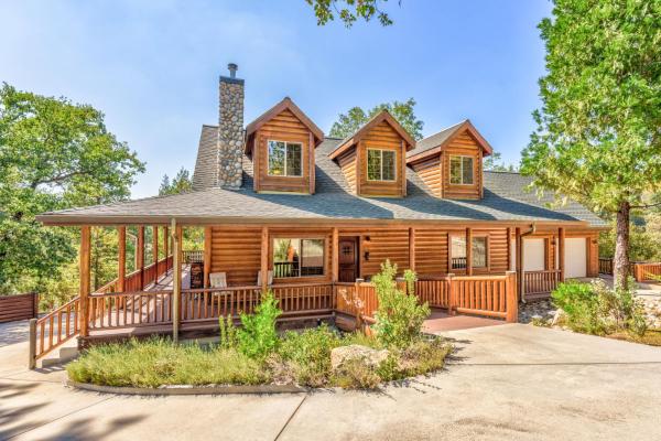 Bass Lake Log Home - Dog Friendly - North Fork, CA