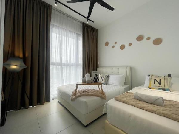 Le Petit Suite - 8 Pax Sea View Infinity Pool - George Town