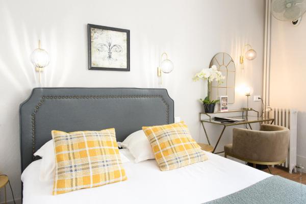 A L'hôtel Des Roys - Gif-sur-Yvette