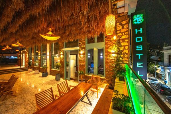 Vega 43 Hostel - Ksamil