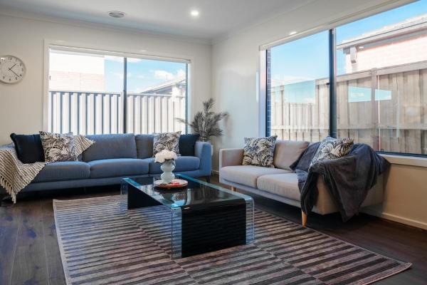 Tranquil Truganina Escape - Caroline Springs