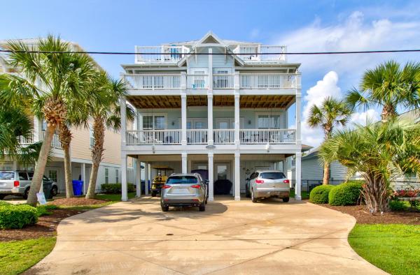 Beach Rose By Carolina Beach Realty - Carolina Beach, NC