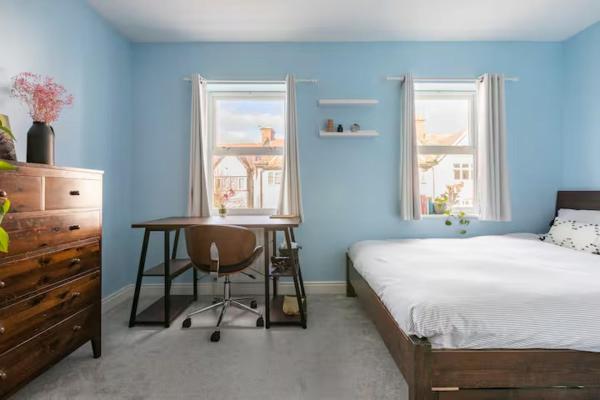 Quiet Garden Escape 3 Beds And Hot Tub Bliss - Londen