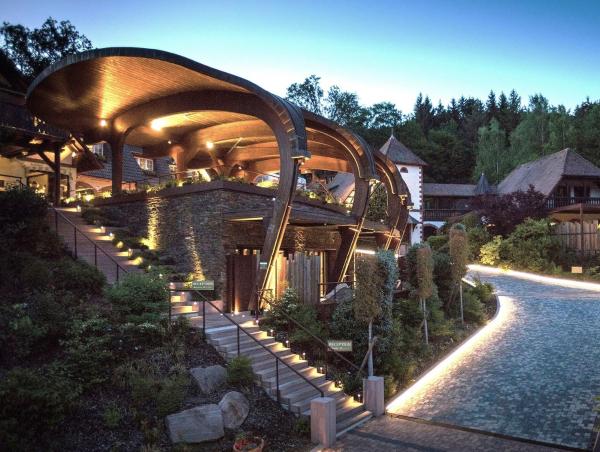La Cheneaudière - Hôtel Spa - Relais & Châteaux - Restaurant éToilé - Albé