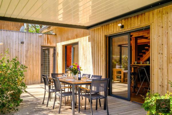 Gastes, Charmant Chalet En Bois Avec Jacuzzi 6 Pers - Gastes