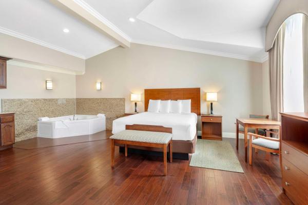 Best Western Oxnard Inn - Oxnard, CA