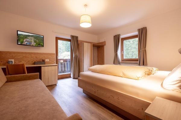 San Pietro Dolomiti Small Budget Hotel - Kastelruth