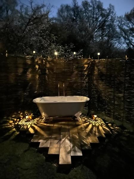 Fallow Coombe Hut, South Downs National Park - West Sussex