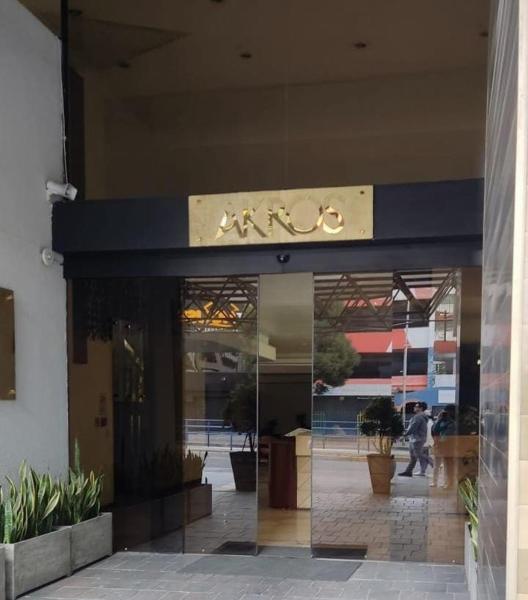 Confortable Apartamento En La Carolina - Quito