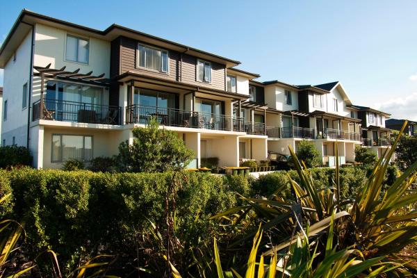 2 Bedroom Apartment At Nesuto Newhaven - Auckland