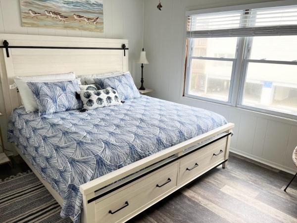 Spacious 2-bedroom Ocean Block Condo In North Ocean City Steps To The Beach - Ocean City, MD