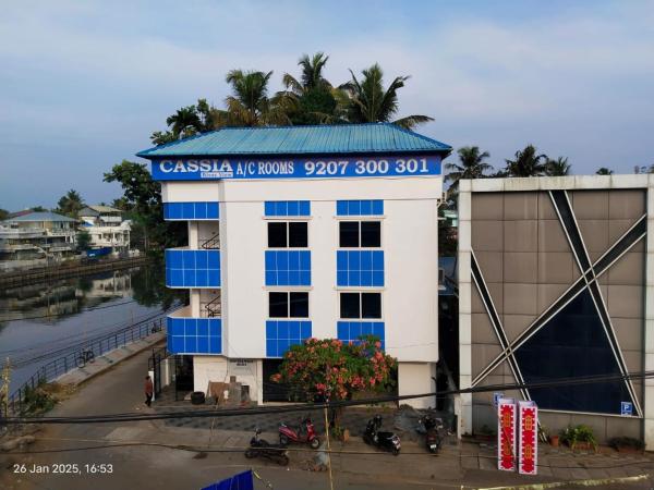 Cassia River View Hotel - Kochi