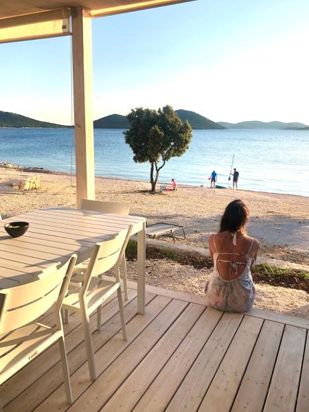 Buqez Eco Resort - Beachfront 20 & House 42 - Murter