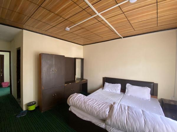 Nh1 Hotel And Restaurant - Kargil