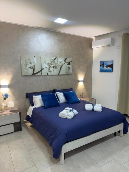 Blue House Catania - Cozy B&b Near The Sea And Historic Center - Sicily - Catania