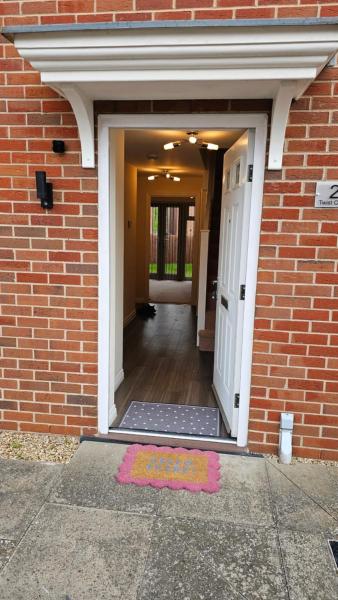 Relaxing Getaway Entire 3 -Bedroom House - Rugby