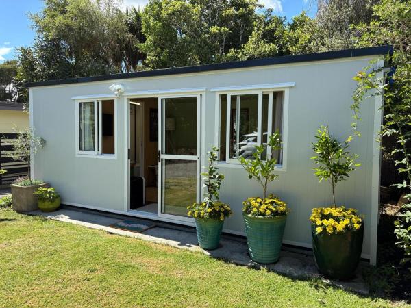 Jen's Oasis - Paraparaumu
