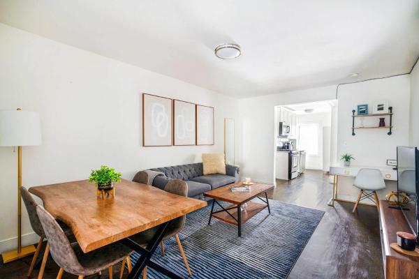39-1 Renovated 3br Prime Midtown West - New York