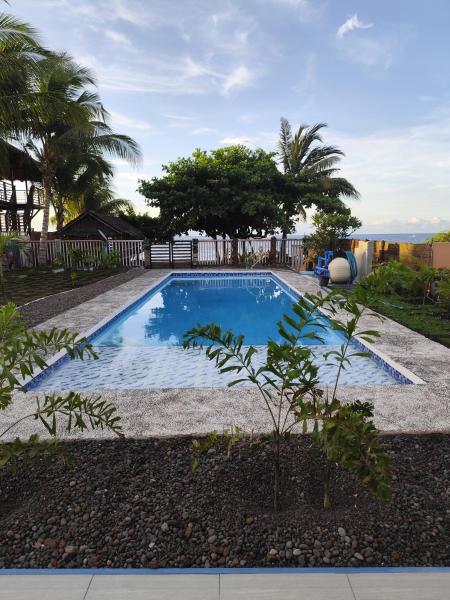 Apo Breeze Resort - Luzon