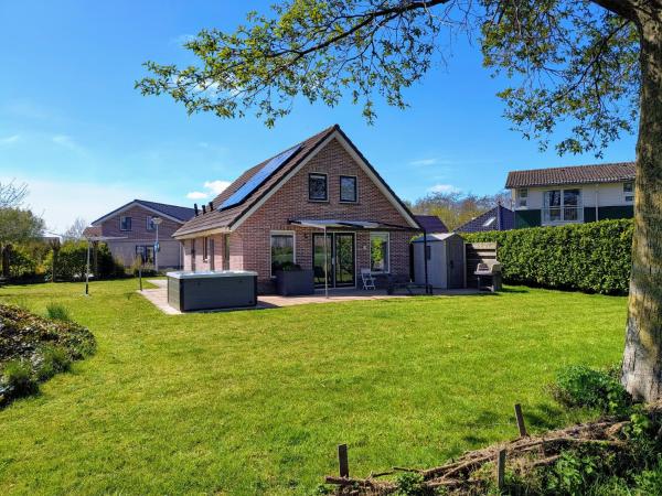 Komfortables Ferienhaus Mit Garten, Weitblick Und Whirlpool - Harlingen