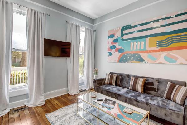 1bdr With Backyard Park Side Pet-friendly - Savannah, GA