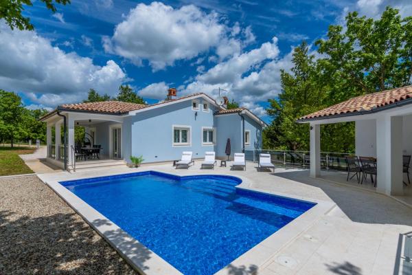 Villa Forrest, A Charming Villa Surrounded By Beautiful Nature - Pazin