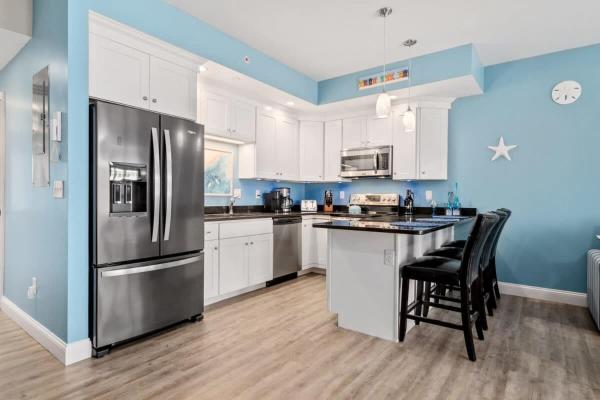 Harbor Hideaway 1 Block To Beach Ac - Hampton Beach, NH