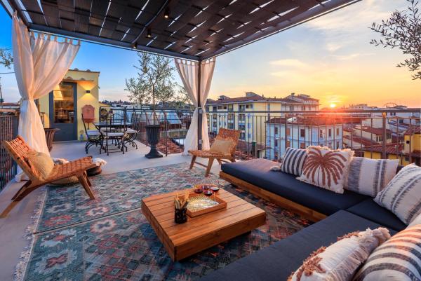 Enchanting Penthouse With A Breathtaking 360 Degrees Panoramic View In The Heart Of Florence - Florence