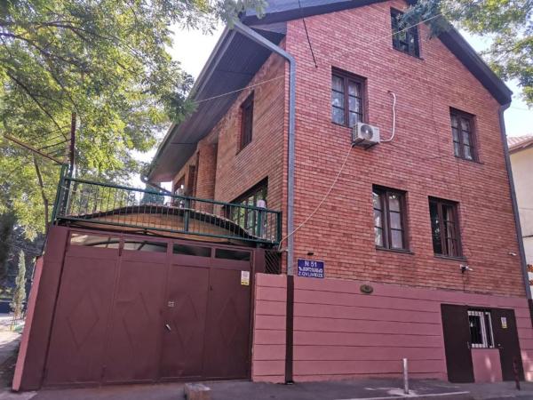 European Backpackers Hostel And 大廚房 - Tbilisi