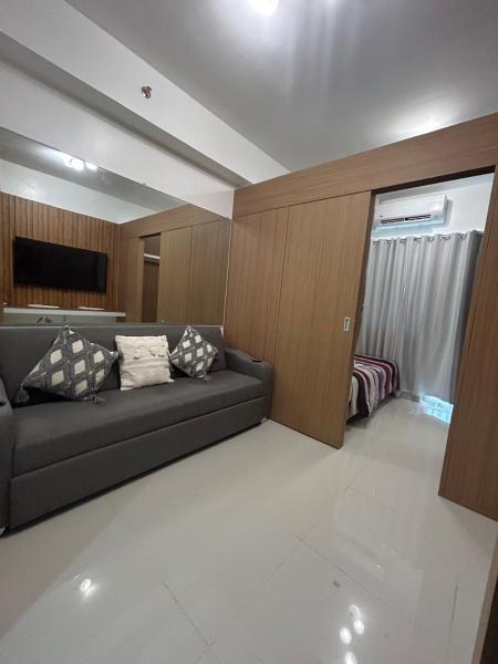 New Lush Makati 1br Smart Tv Netflix Hi Speed Internet - Manila