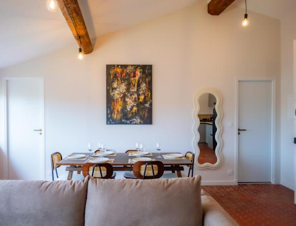 #401 Heart Of Vieil Antibes - Place Nationale-high-end Newly Renovated & Furnished Appartment - Antibes